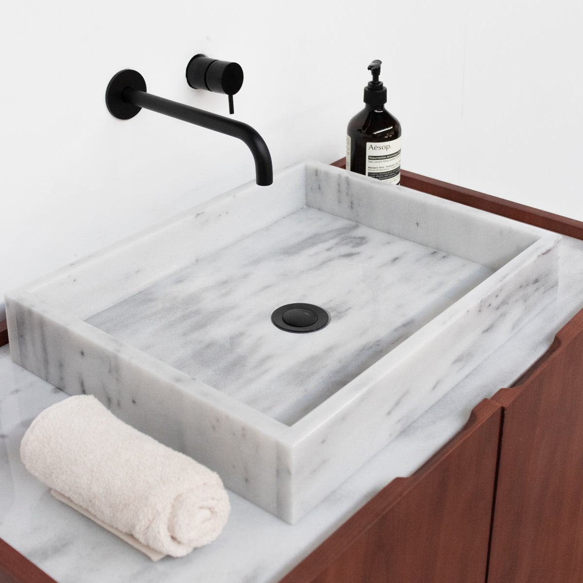 Bathroom furniture - Lavabo White Marble - George I - Walnut - (84 cm ...